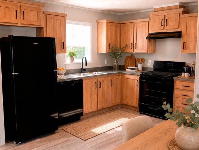 428 Shady Brook Hts Unit 428, Greenwood, IN 46142