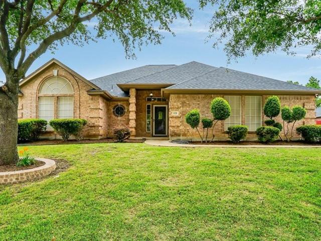 428 Shelby Dr, Burleson, TX 76028