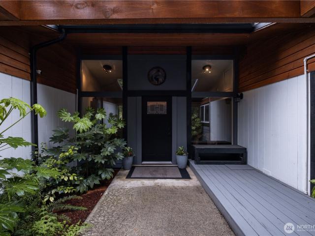 428 W Davies Loop