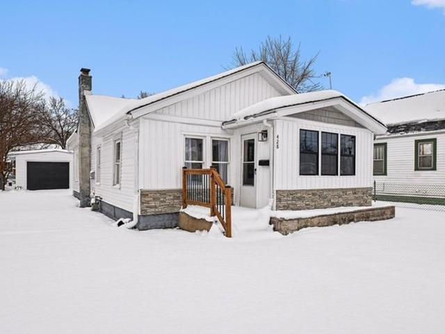 428 W Jefferson Blvd, Mishawaka, IN 46545