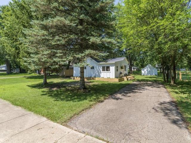 428 W Morrell St, Otsego, MI 49078