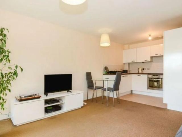 428 Whippendell Road