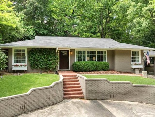 428 Windsor Dr, Homewood, AL 35209