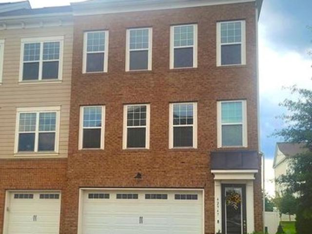 42947 Running Creek Sq, Leesburg, VA 20175