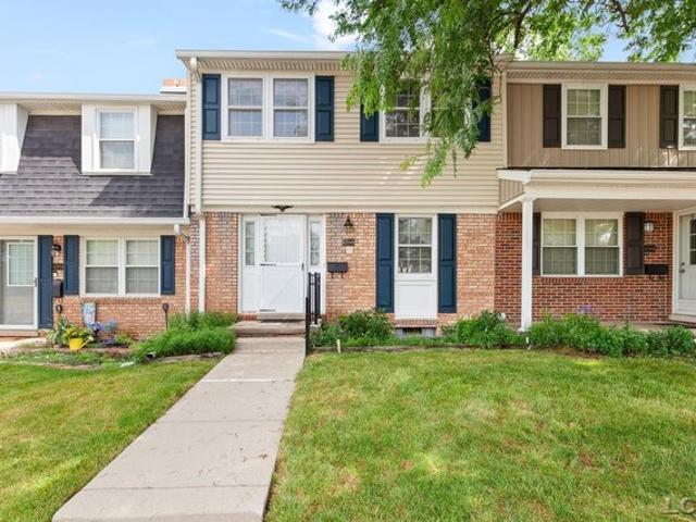 42948 Richards Ct, Northville, MI 48167
