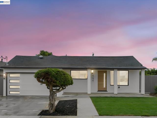 4294 Delaware Dr
