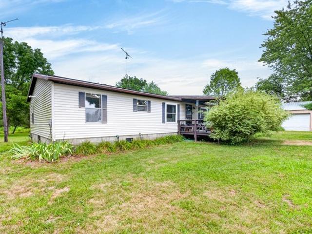 42956 6th Ave, Bloomingdale, MI 49026