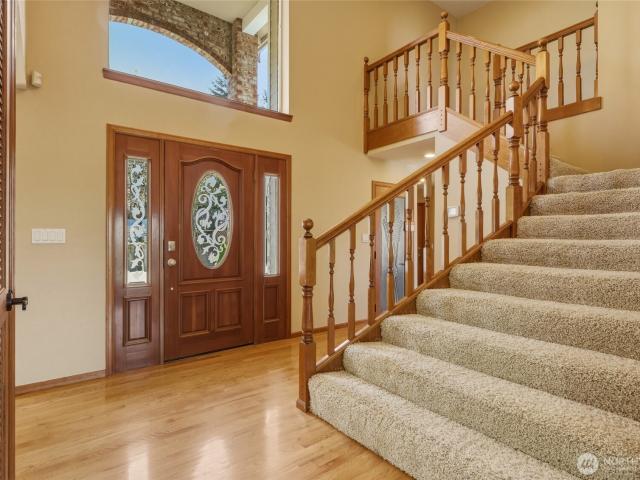 4295 Bush Mountain Drive SW