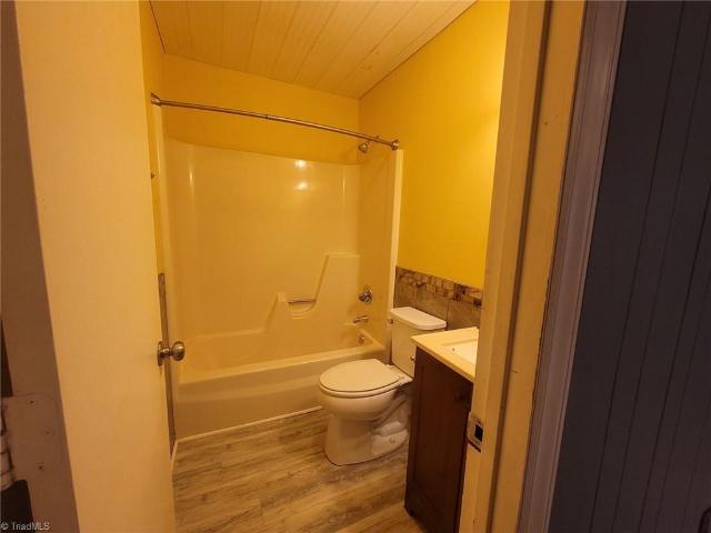 4295 Brownsboro Road #03