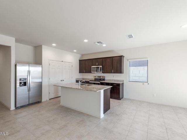 42965 w palo nuez street