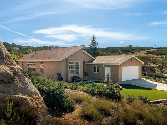 42974 Rolling Hills Dr, Aguanga, CA 92536