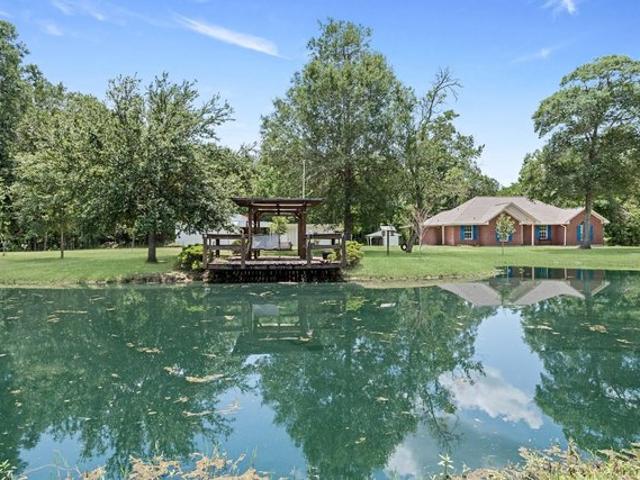4297 Hob Warren Rd, Sour Lake, TX 77659
