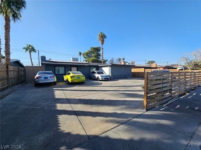4297 Vegas Valley Dr, Las Vegas, NV 89121