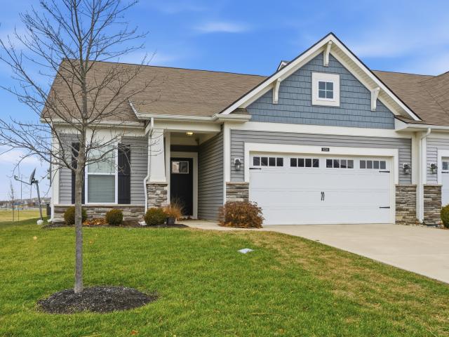 4298 Red Barn Dr, Whitestown, IN 46075 | MLS #22078 | Compass