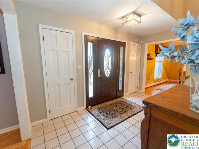 4290 Ascot Circle