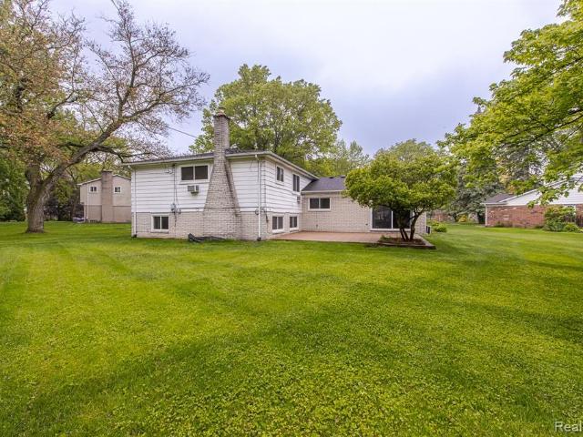 4290 Frostwood