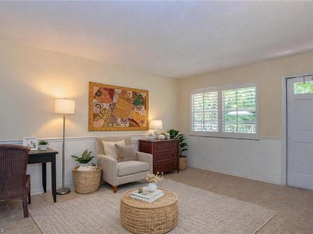 4290 Gulfstream Dr, Unit 5, Naples, FL 34112 | MLS #226005