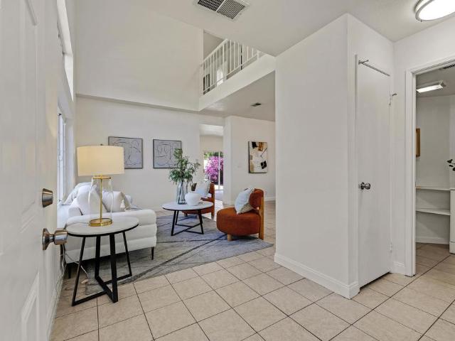4290 Tiburon Dr