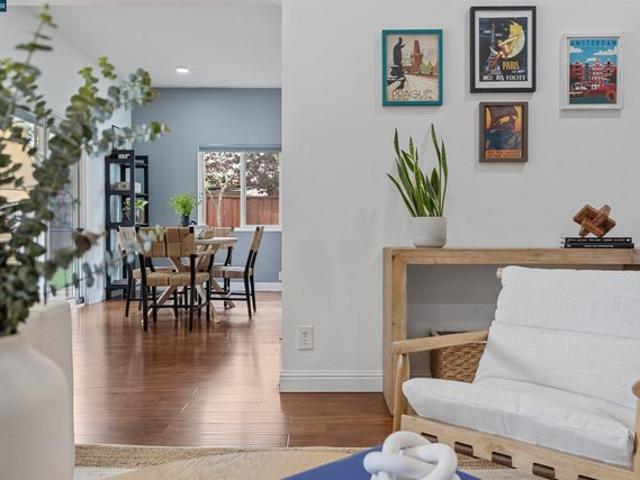 4290 Woodson Ct, Concord, CA 94521