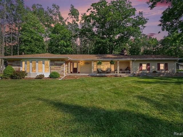 4292 N Elder Trl, Alcona Township, MI 48742