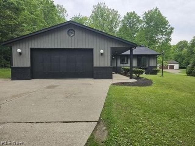 4292 Boston Rd, Brunswick Hills, OH 44212