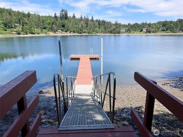 4293 E Pickering Rd, Shelton, WA 98584