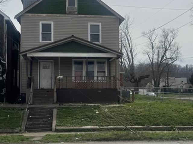 429 7th Ave W, Huntington, WV 25701