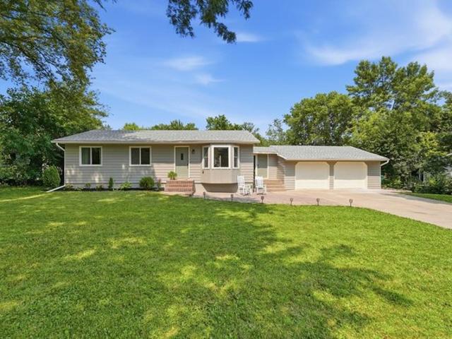 429 8th St SE, Cokato, MN 55321