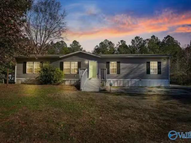 429 ACUFF RD, GURLEY, AL 35748 Single Family Residence For Sal.