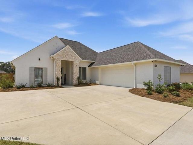 429 Aurora Cir, Canton, MS 39046