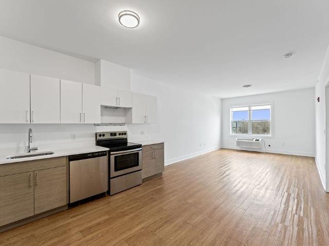 429 Bergen Ave # 312