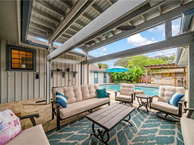 429 Bermuda Place