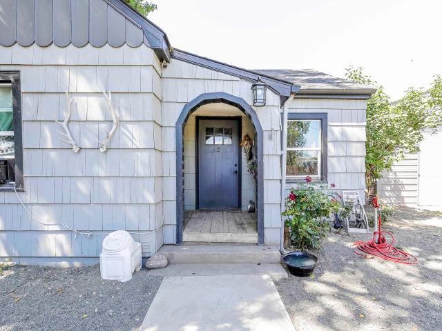 429 Burrell Ave