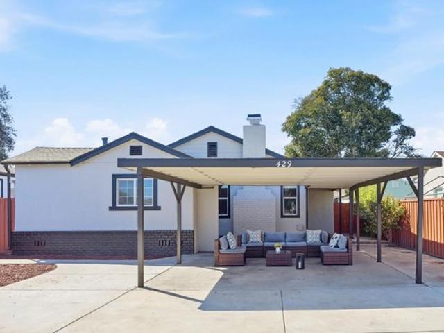 429 Daisy Ln, East Palo Alto, CA 94303