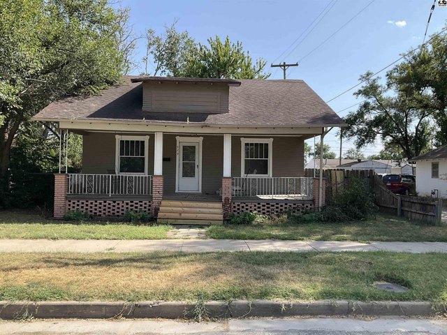 429 E 7th Ave, Hutchinson, KS 67501
