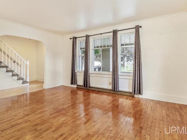 429 Edsel Street