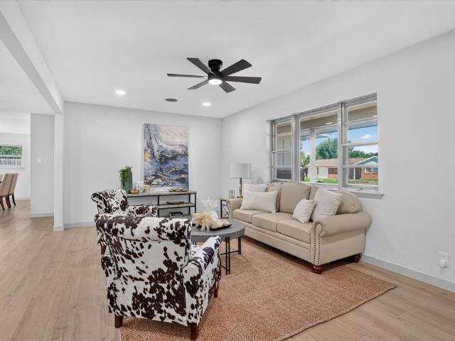 429 Fieldwood Terrace