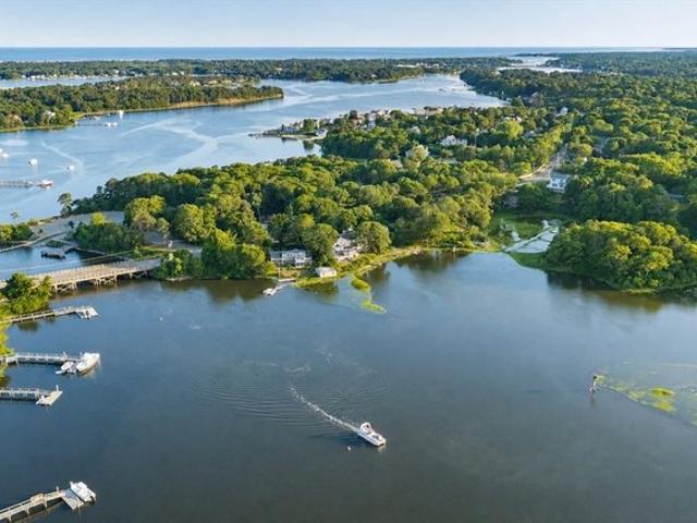 429 High Bank Rd, Yarmouth, MA 02664
