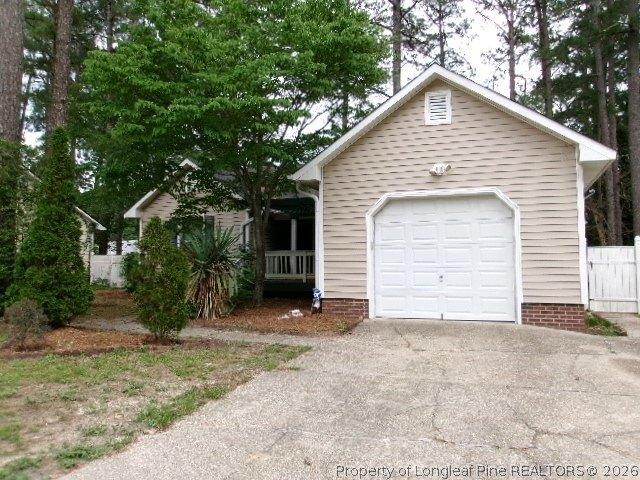 429 Oakgrove Dr, Fayetteville, NC 28314