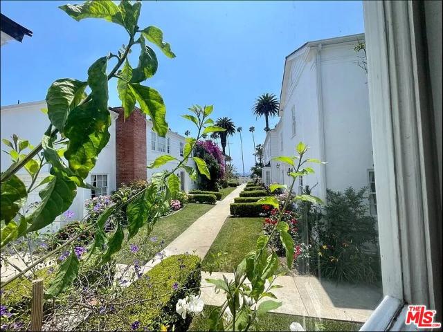 429 Ocean Ave, Unit 7, Santa Monica, CA 90402 | MLS #25580