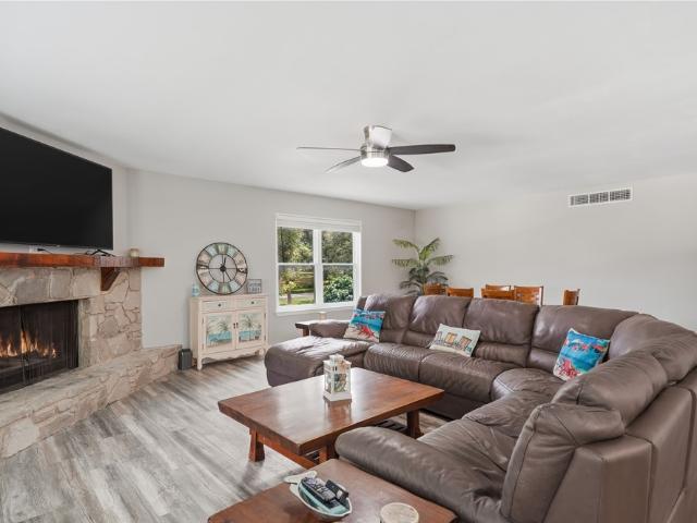 429 Laguna Vista