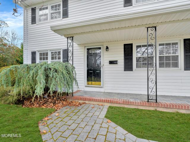 429 Lake Avenue