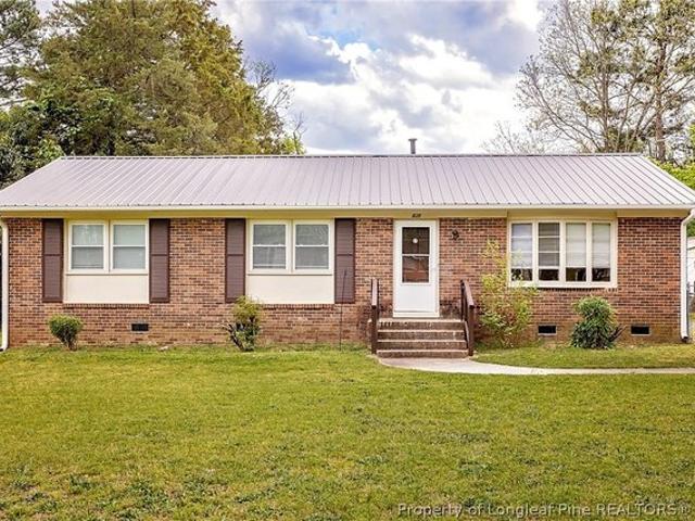 429 Morningside Dr, Fayetteville, NC 28311