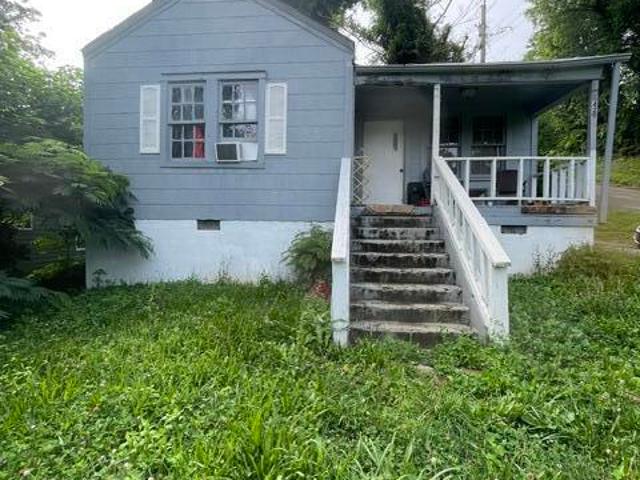 429 Sewanee St