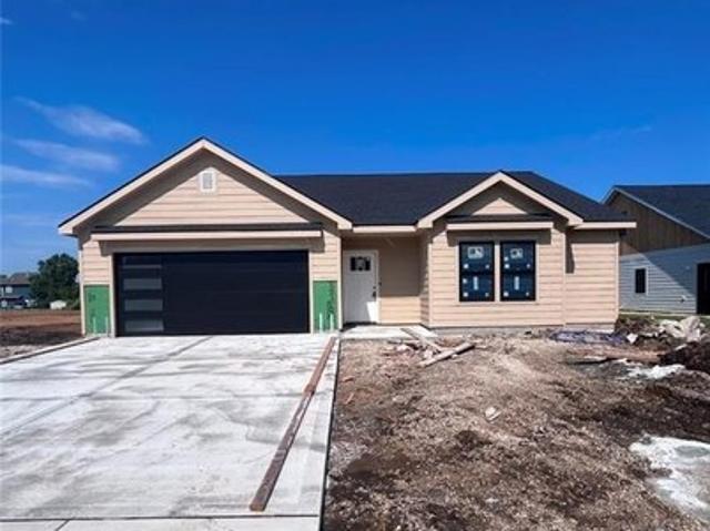 429 Rockers Dr, Baldwin City, KS 66006