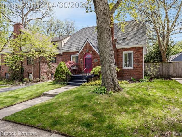 429 W Drayton Street