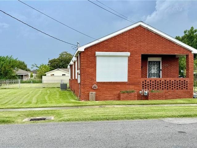429 Westwood Dr, Marrero, LA 70072