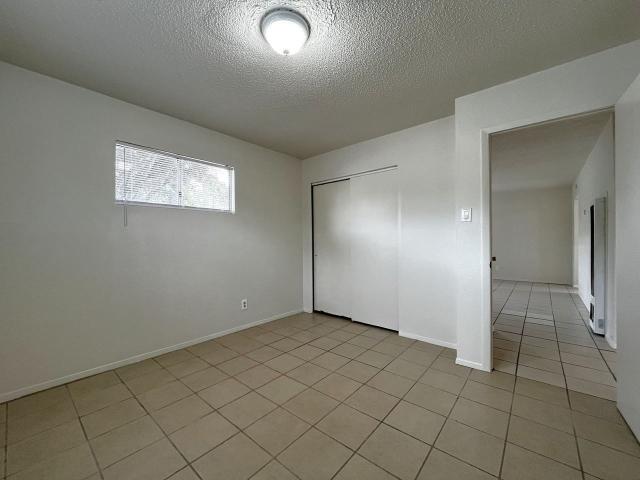 429 Tennessee Triplex 2 Bedroom Apartment for Rent at 429 Tennessee St Ne, Albuquerque, NM 87108 La Mesa