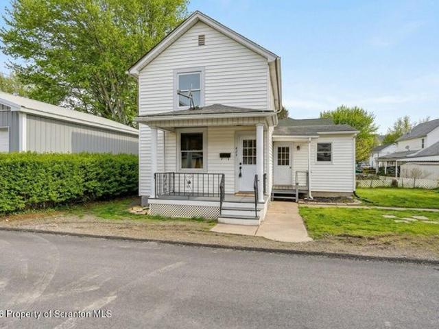 429 Traviss Aly, Peckville, PA 18452