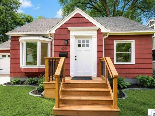 429 Tyler Ave, North Mankato, MN 56003